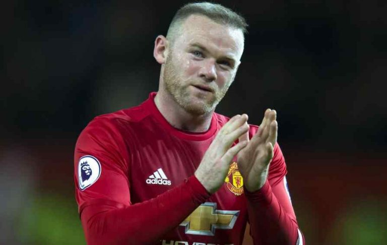 Top 10 Professional Soccer Players That Smoke Cigarettes | Footiehound