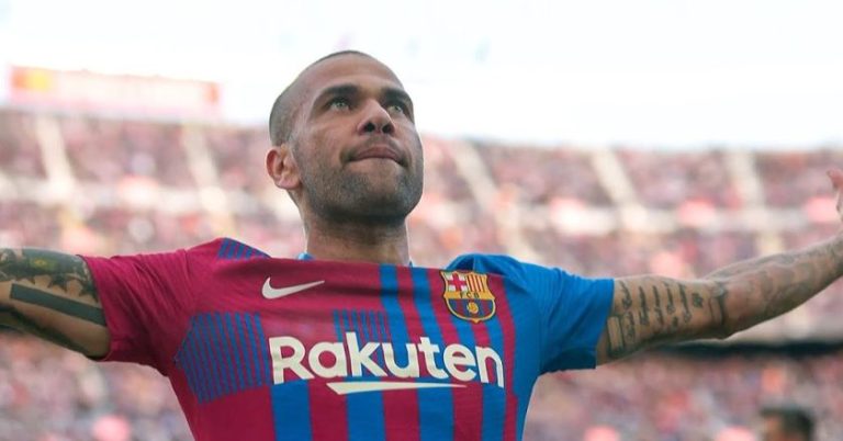 5 Best Right Backs In Soccer History | Footiehound