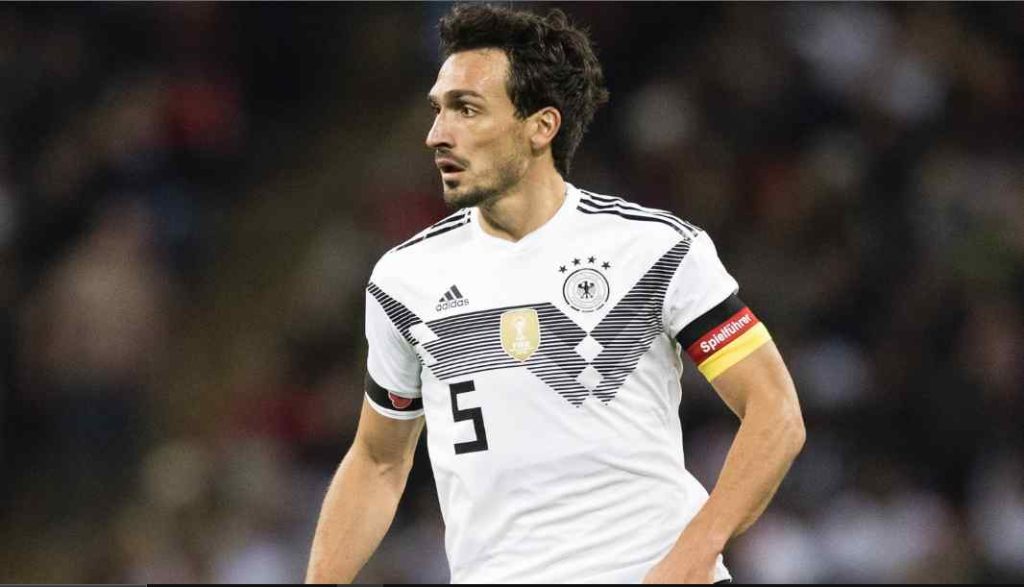8 Best Players To Wear Number 5 In Football History | Footiehound